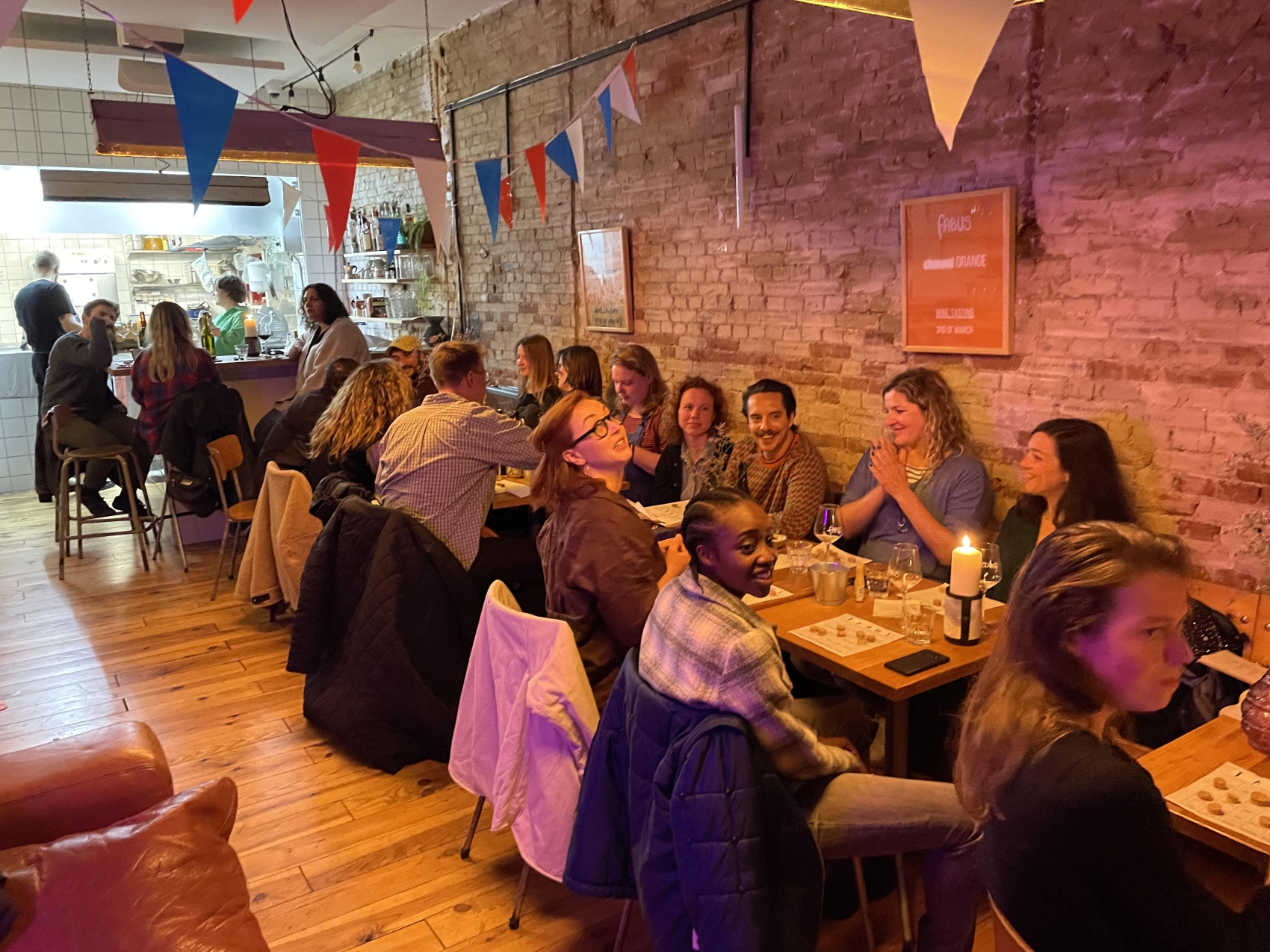 Fabus Wijnbar Amsterdam: natuurwijnen en borrelplanken